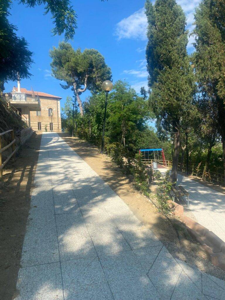 Collecorvino presenta il Giardino Letterario · Abruzzo Oggi